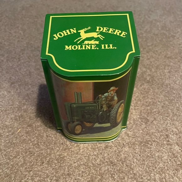 John Deere | Other | John Deere Green And Yellow Tin With Tractor ...